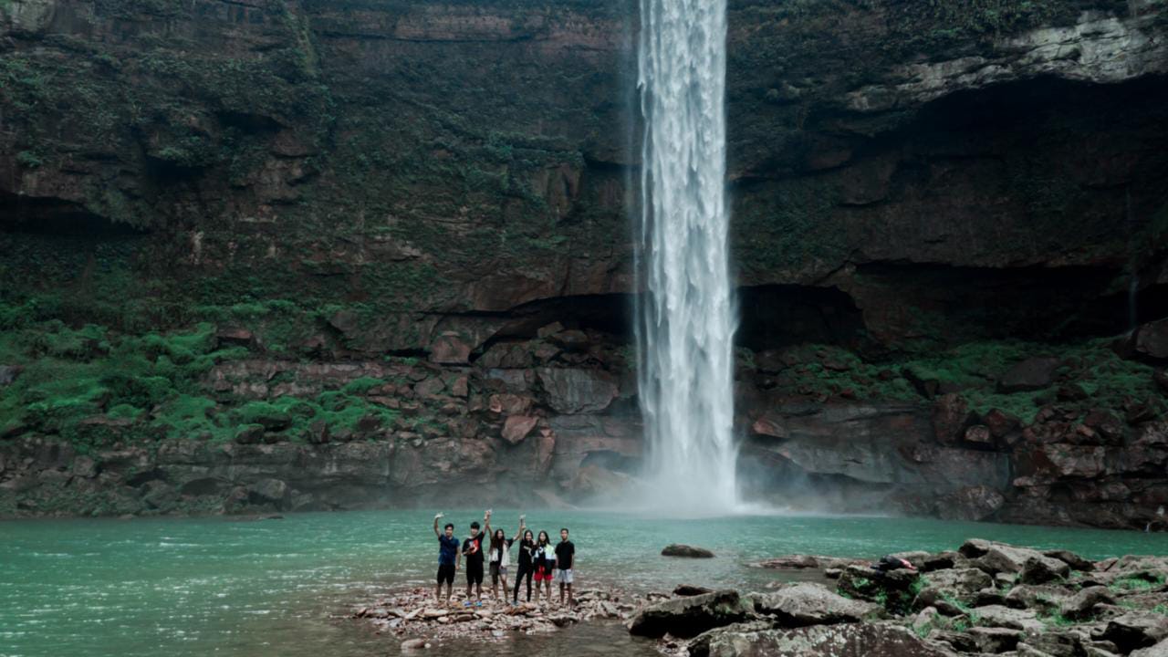 Phe Phe Falls, Meghalaya - Trek, Camping - Dreamtrix