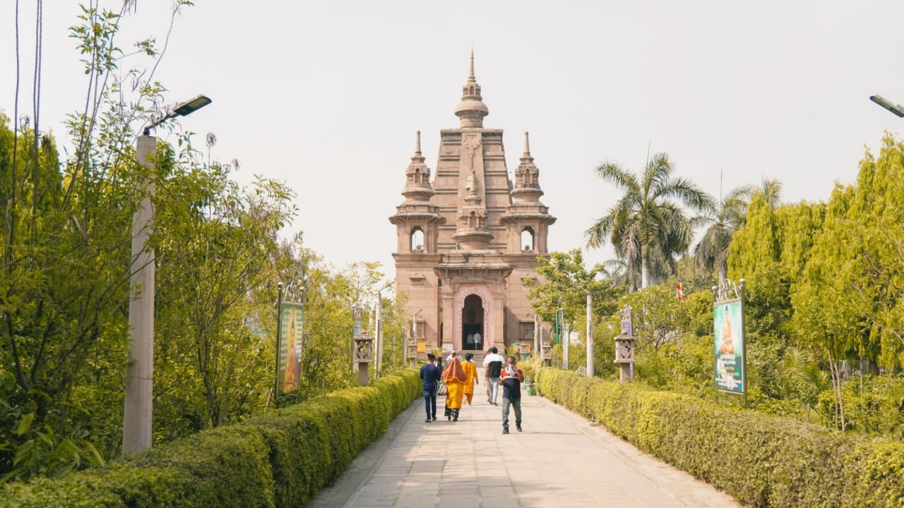 6 Popular Temples To Visit In Uttar Pradesh, India - Dreamtrix
