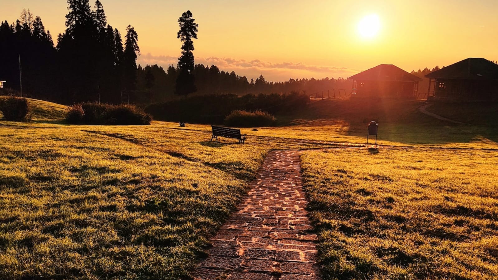 Doodhpathri (Jammu and Kashmir) - Hotels, Attractions - Dreamtrix