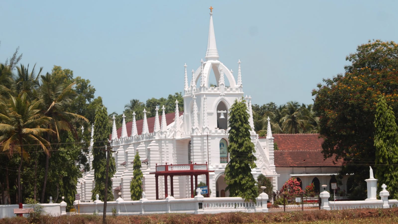 Top 6 Famous Churches In Goa That You Must Visit - Dreamtrix
