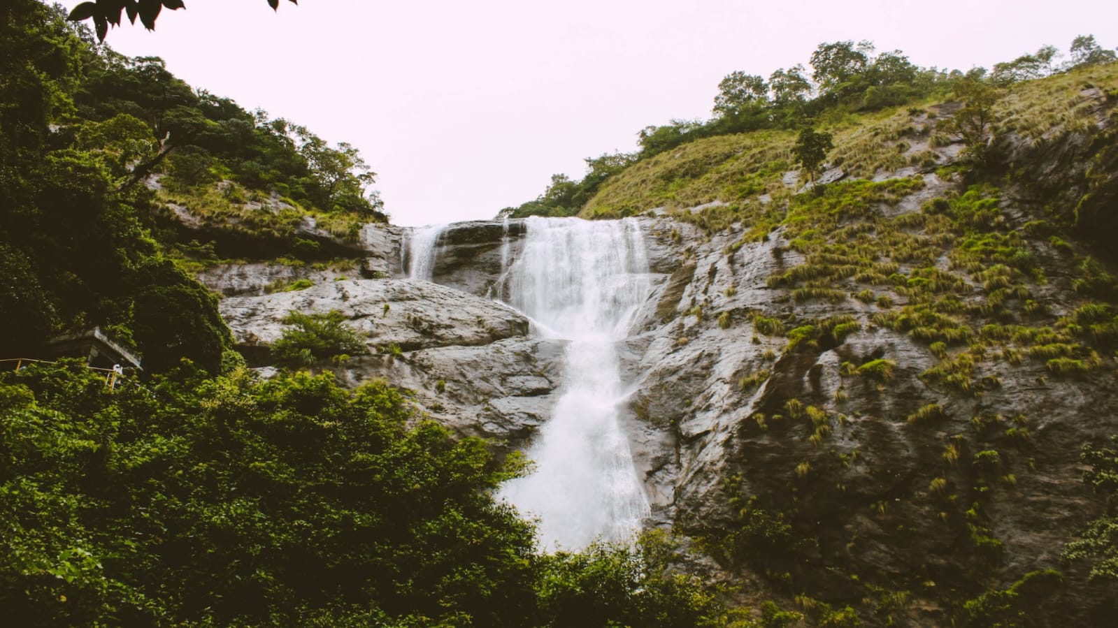 Top 8 Gorgeous Waterfalls To Visit in Kerala - Dreamtrix