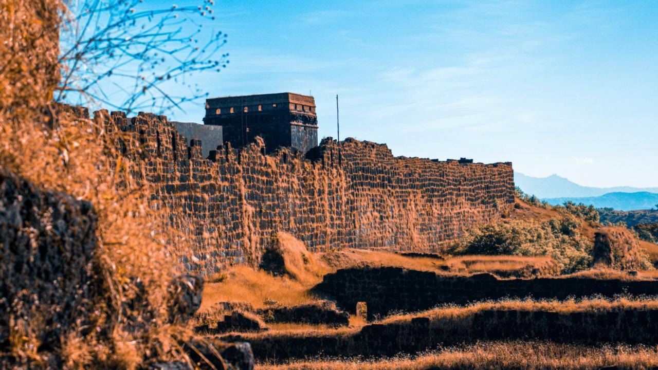 Top 10 Stunning Forts To Visit In Maharashtra (India) - Dreamtrix
