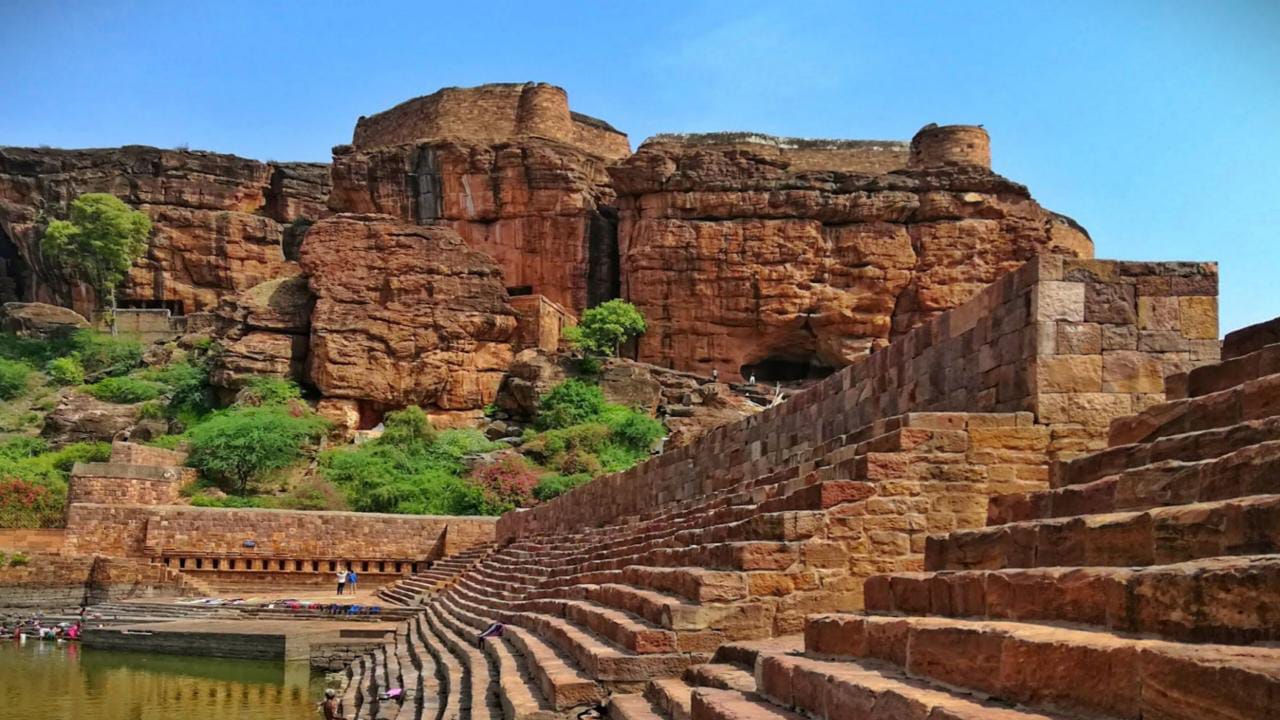 Badami Cave Temples (Karnataka) - History, Architecture - Dreamtrix